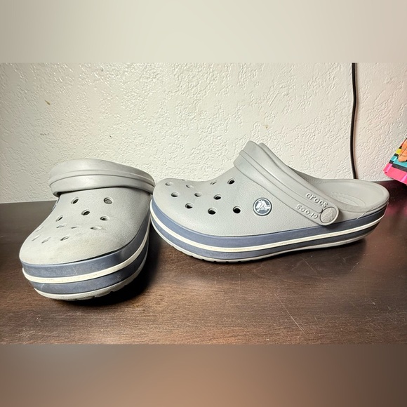 CROCS | Shoes | Crocs Gray Sandals With Ventilation And Heel Strap ...